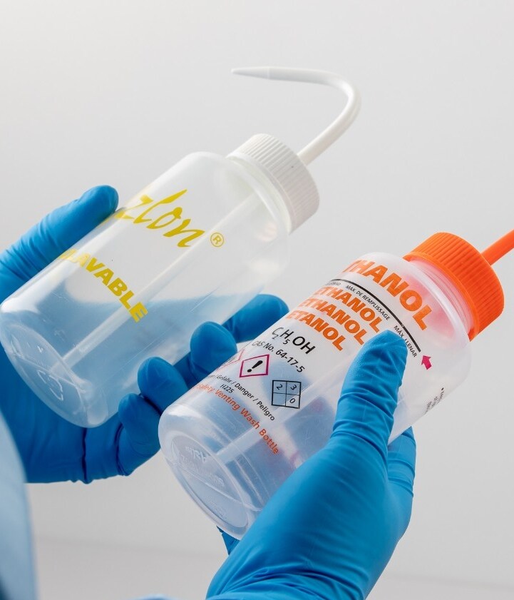 How to Choose Laboratory Plasticware With the Right Chemical Compatibility